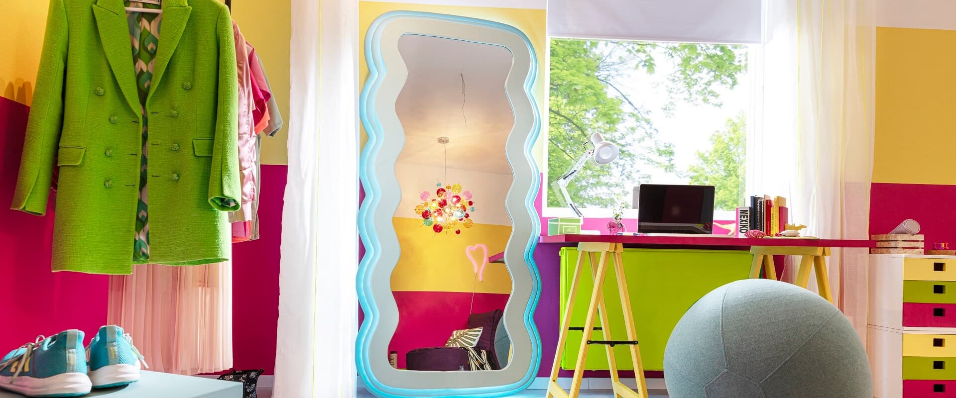 DIY: Memphis-Spiegel mit beleuchtetem Rahmen | richtiggut.de